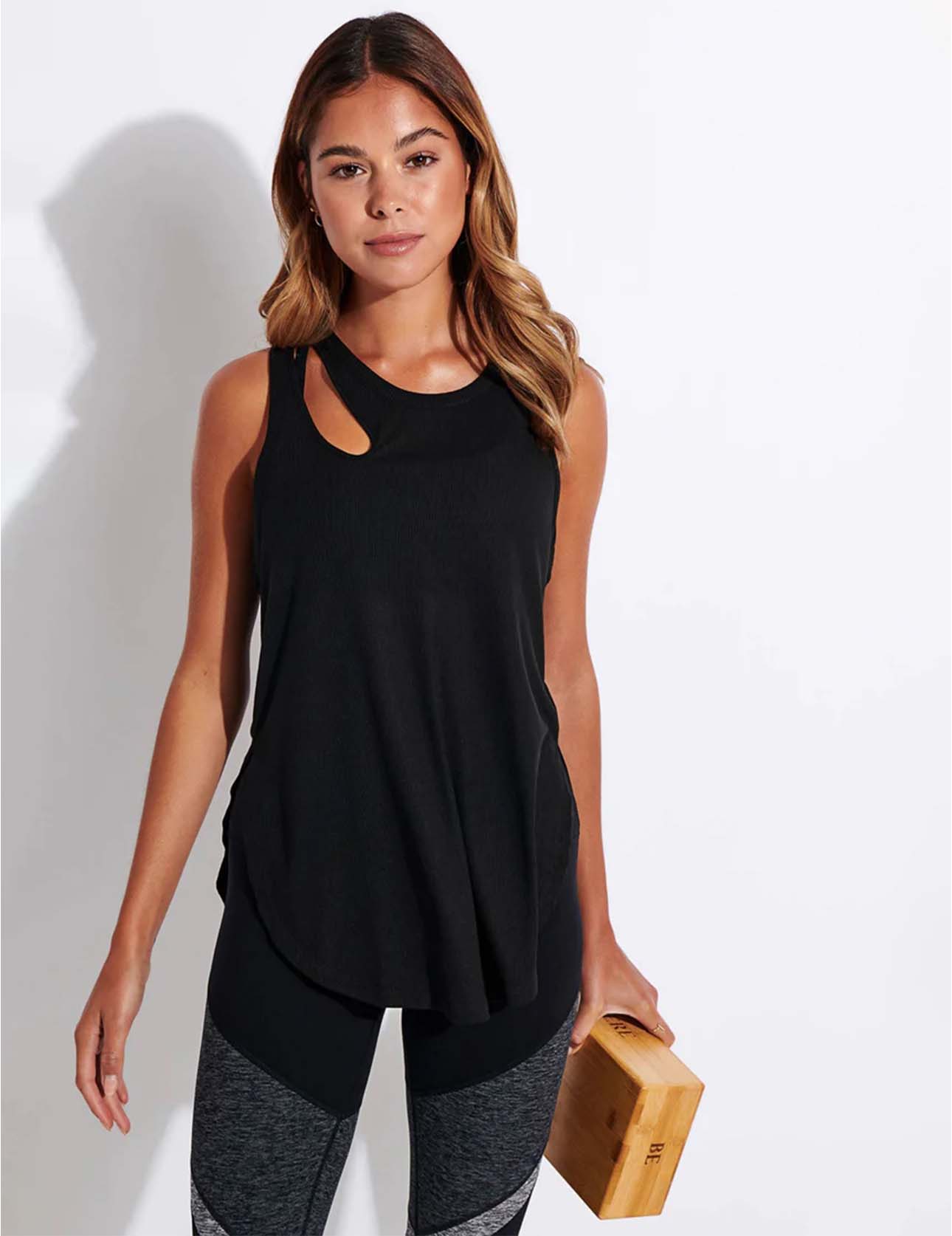 Alo Yoga Leggings: The Complete Guide and Review | The Sports Edit