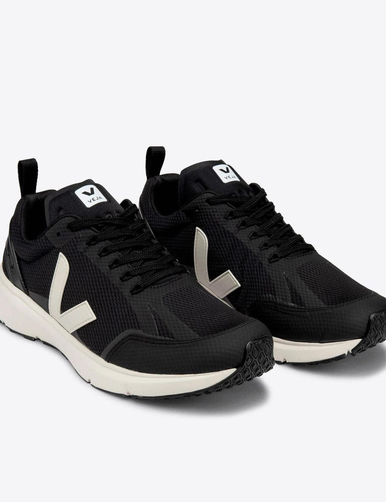 Veja Trainers Sizing | Fit & Size Guide | The Sports Edit